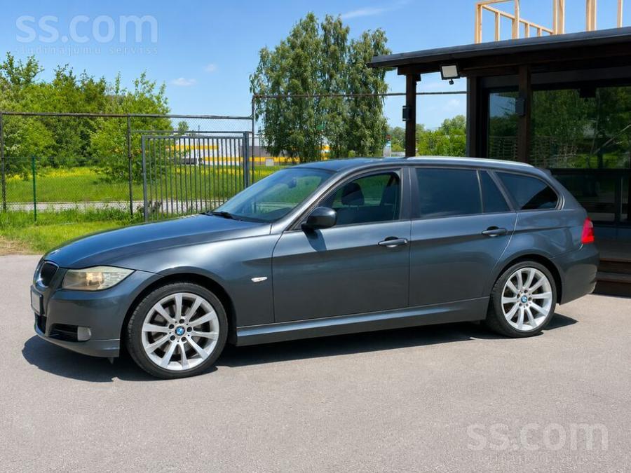 Green BMW 318 2010 in Riga, with an engine capacity of 2.00 L and mileage of 384 thousand km for 3990 €, photo 4 on AUTOMOTO.COM.LV