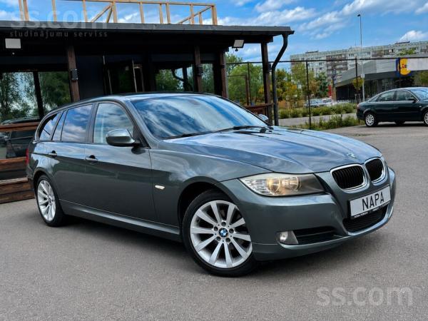 Green BMW 318 2010 in Riga, with an engine capacity of 2.00 L and mileage of 384 thousand km for 3990 €, photo 5 on AUTOMOTO.COM.LV