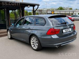 Green BMW 318 2010 in Riga, with an engine capacity of 2.00 L and mileage of 384 thousand km for 3990 €, photo 7 on AUTOMOTO.COM.LV