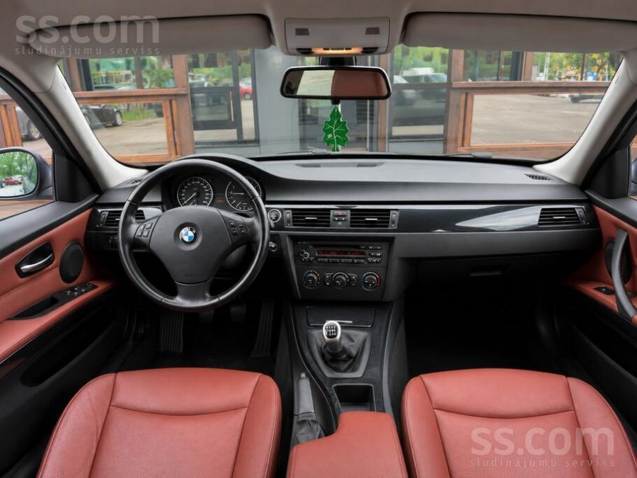 Green BMW 318 2010 in Riga, with an engine capacity of 2.00 L and mileage of 384 thousand km for 3990 €, photo 12 on AUTOMOTO.COM.LV
