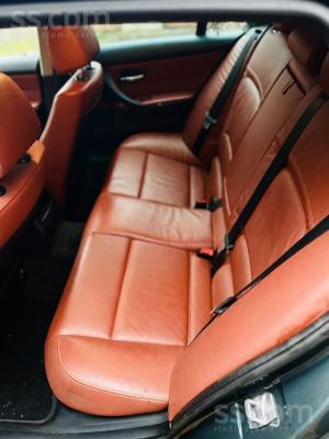 Zaļš BMW 318 2010 Rīga, ar dzinēja tilpumu 2.00 L un nobraukumu 380 tūkst. km par 3500 €, foto 14 vietnē AUTOMOTO.COM.LV