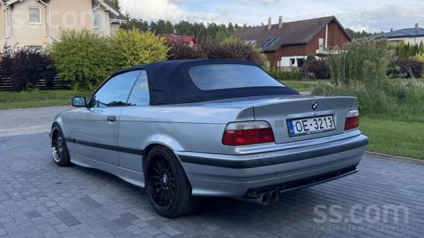 BMW 318 1995 in Riga on AUTOMOTO.COM.LV Grey BMW 318 1995 in Riga, with an engine capacity of 2.50 L and mileage of 165 thousand km for 6300 β¬, photo 8 on AUTOMOTO.COM.LV