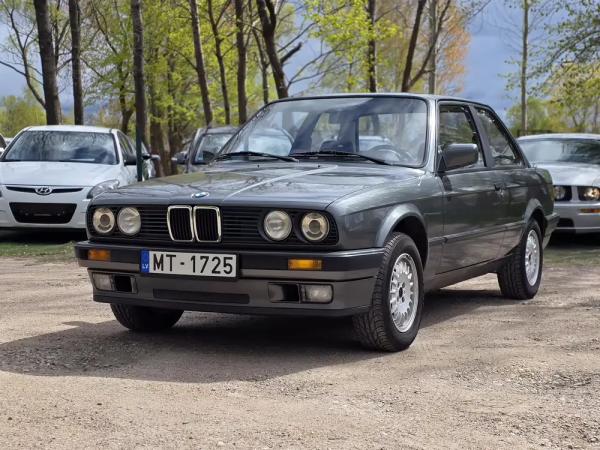 Grey BMW 318 1989 in Grobiņa, with an engine capacity of 1.80 L and mileage of 221 thousand km for 7800 €, photo 1 on AUTOMOTO.COM.LV
