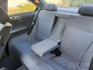 Grey BMW 318 2000 in Riga, with an engine capacity of 1.80 L and mileage of 297 thousand km for 2450 €, photo 21 on AUTOMOTO.COM.LV