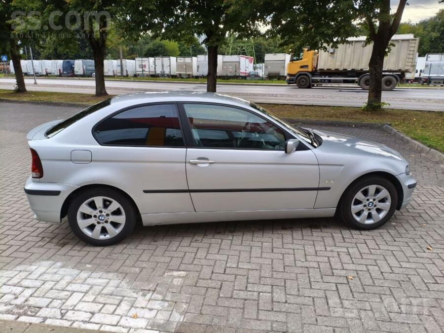 Grey BMW 318 2004 in Riga, with an engine capacity of 2.00 L and mileage of 316 thousand km for 1650 €, photo 3 on AUTOMOTO.COM.LV