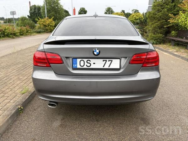 Pelēks BMW 318 2011 Ogre, ar dzinēja tilpumu 2.00 L un nobraukumu 0 tūkst. km par 6500 €, foto 5 vietnē AUTOMOTO.COM.LV