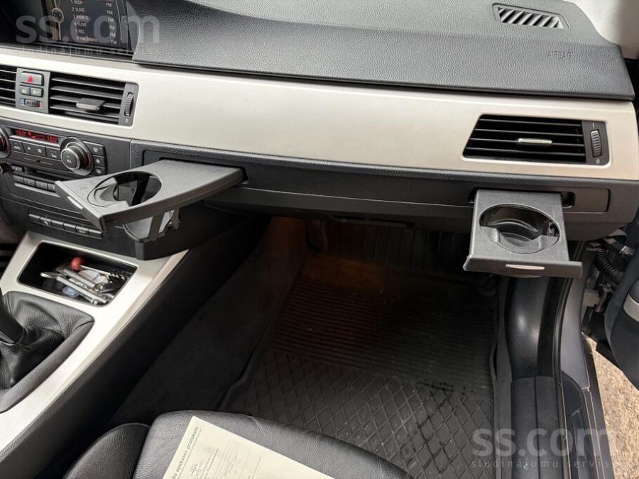 Pelēks BMW 318 2011 Ogre, ar dzinēja tilpumu 2.00 L un nobraukumu 0 tūkst. km par 6500 €, foto 15 vietnē AUTOMOTO.COM.LV