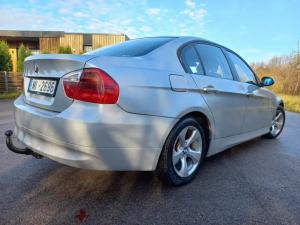Pelēks BMW 318 2008 Rīga, ar dzinēja tilpumu 2.00 L un nobraukumu 250 tūkst. km par 3900 €, foto 5 vietnē AUTOMOTO.COM.LV