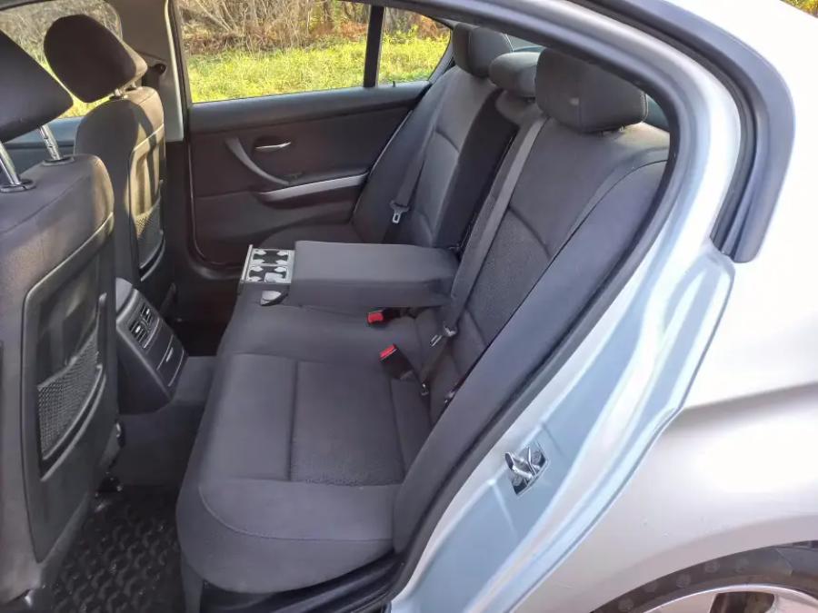 Pelēks BMW 318 2008 Rīga, ar dzinēja tilpumu 2.00 L un nobraukumu 250 tūkst. km par 3900 €, foto 8 vietnē AUTOMOTO.COM.LV