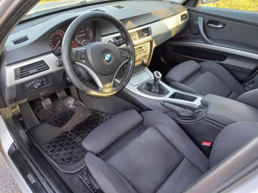 Pelēks BMW 318 2008 Rīga, ar dzinēja tilpumu 2.00 L un nobraukumu 250 tūkst. km par 3900 €, foto 12 vietnē AUTOMOTO.COM.LV