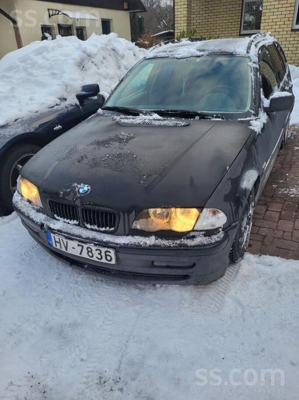 Pelēks BMW 318 2000 Rīga, ar dzinēja tilpumu 1.80 L un nobraukumu 462 tūkst. km par 1000 €, foto 1 vietnē AUTOMOTO.COM.LV