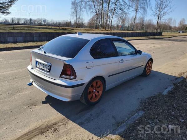 Grey BMW 318 2002 in Riga, with an engine capacity of 2.50 L and mileage of 249 thousand km for 3800 €, photo 5 on AUTOMOTO.COM.LV
