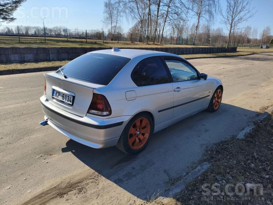 Grey BMW 318 2002 in Riga, with an engine capacity of 2.50 L and mileage of 249 thousand km for 3800 €, photo 6 on AUTOMOTO.COM.LV