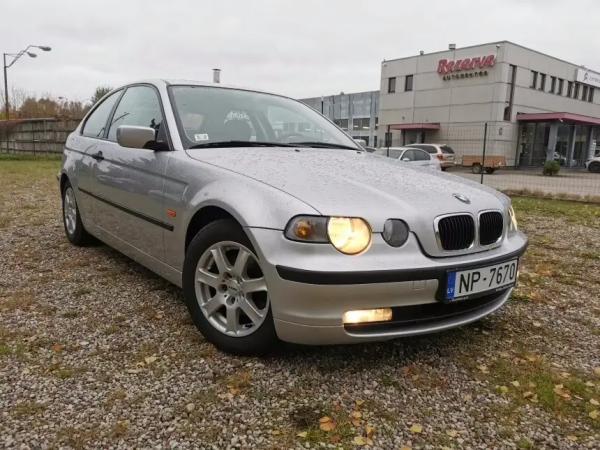 Grey BMW 318 2002 in Kuldiga, with an engine capacity of 2.00 L and mileage of 247 thousand km for 2150 €, photo 3 on AUTOMOTO.COM.LV