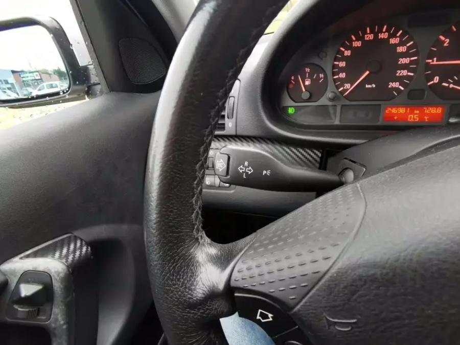 Pelēks BMW 318 2002 Kuldīga, ar dzinēja tilpumu 2.00 L un nobraukumu 247 tūkst. km par 2150 €, foto 14 vietnē AUTOMOTO.COM.LV