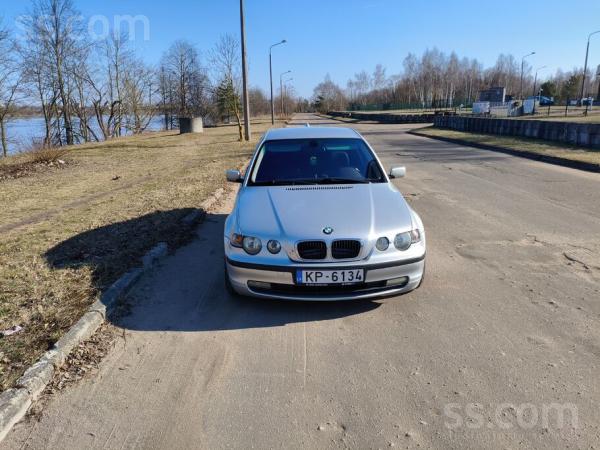 Grey BMW 318 2002 in Riga, with an engine capacity of 2.50 L and mileage of 249 thousand km for 3750 €, photo 1 on AUTOMOTO.COM.LV