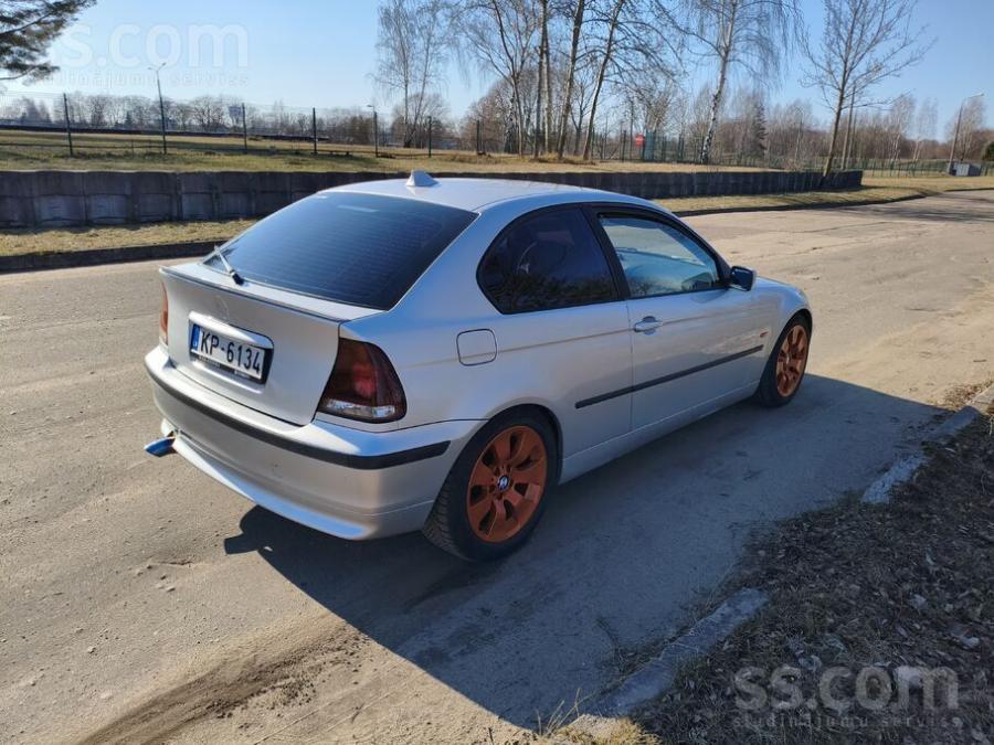 Pelēks BMW 318 2002 Rīga, ar dzinēja tilpumu 2.50 L un nobraukumu 249 tūkst. km par 3750 €, foto 4 vietnē AUTOMOTO.COM.LV