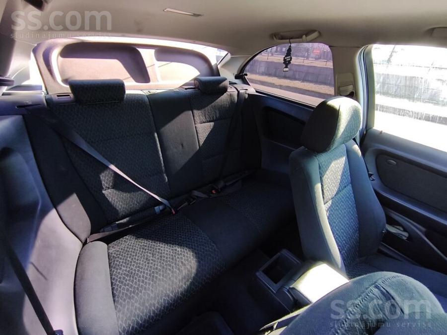 Pelēks BMW 318 2002 Rīga, ar dzinēja tilpumu 2.50 L un nobraukumu 249 tūkst. km par 3750 €, foto 10 vietnē AUTOMOTO.COM.LV