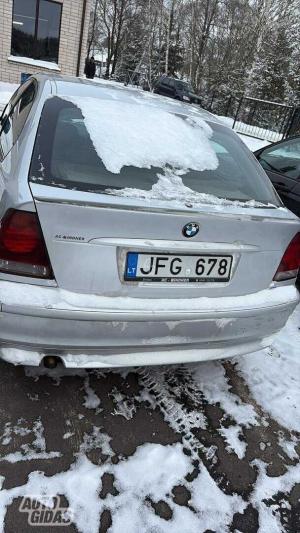 Pelēks BMW 318 2003 Alīta, ar dzinēja tilpumu 2.00 L un nobraukumu 317 tūkst. km par 1400 €, foto 3 vietnē AUTOMOTO.COM.LV
