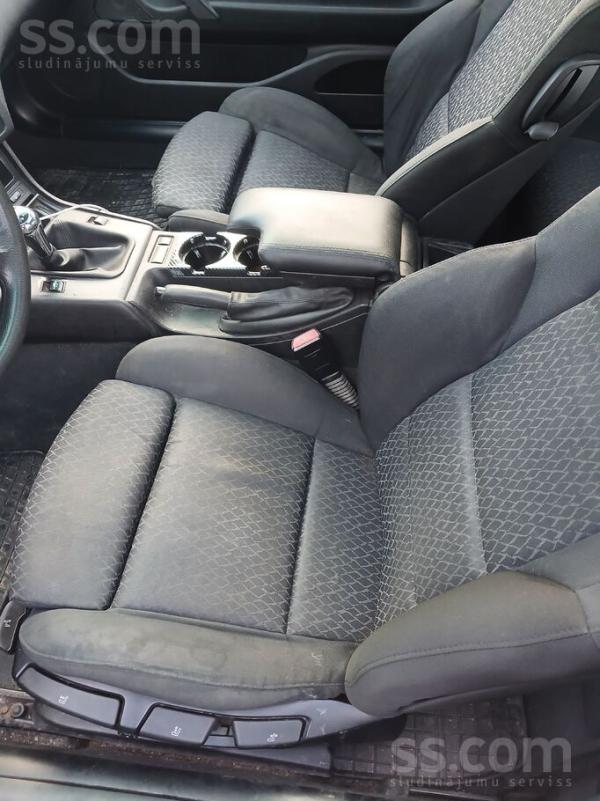 Pelēks BMW 318 2003 Rīga, ar dzinēja tilpumu 2.00 L un nobraukumu 217 tūkst. km par 2300 €, foto 7 vietnē AUTOMOTO.COM.LV