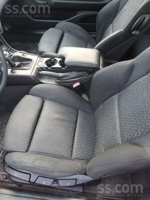 Grey BMW 318 2003 in Riga, with an engine capacity of 2.00 L and mileage of 217 thousand km for 2300 €, photo 8 on AUTOMOTO.COM.LV