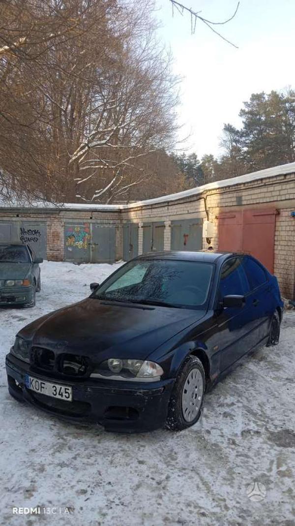 Pelēks BMW 318 2004 Viļņa, ar dzinēja tilpumu 1.80 L un nobraukumu 300 tūkst. km par 750 €, foto 2 vietnē AUTOMOTO.COM.LV