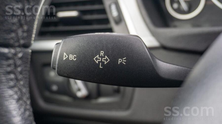 Grey BMW 318 2016 in Riga, with an engine capacity of 2.00 L and mileage of 178 thousand km for 14290 €, photo 22 on AUTOMOTO.COM.LV