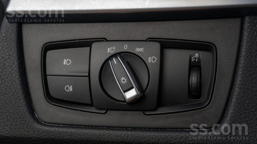 Grey BMW 318 2016 in Riga, with an engine capacity of 2.00 L and mileage of 178 thousand km for 14290 €, photo 25 on AUTOMOTO.COM.LV