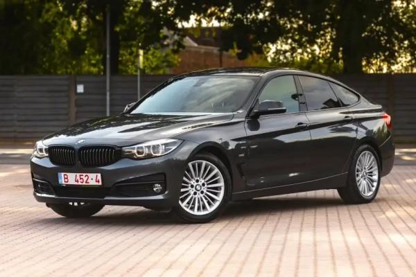 Pelēks BMW 318 2018 Jelgava, ar dzinēja tilpumu 2.00 L un nobraukumu 154 tūkst. km par 19990 €, foto 1 vietnē AUTOMOTO.COM.LV