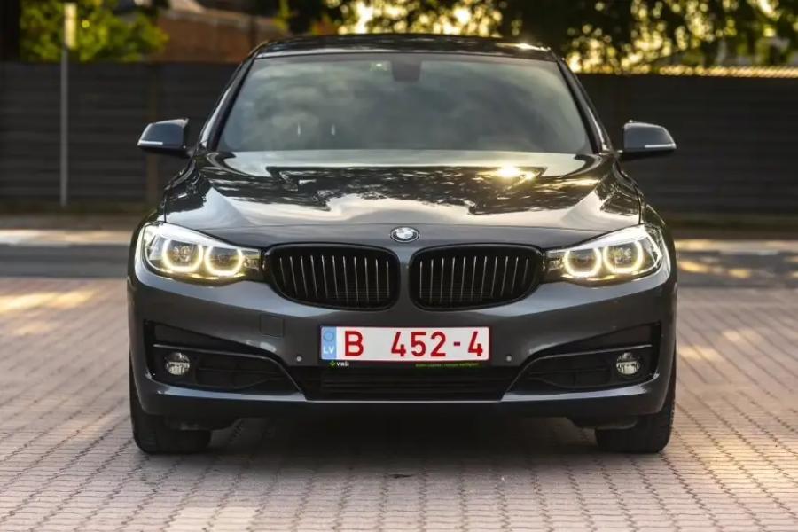 Серый БМВ 318 2018 в Елгава, объемом двигателя 2.00 л и пробегом 154 тыс. км за 19990 €, фото 4 на AUTOMOTO.COM.LV