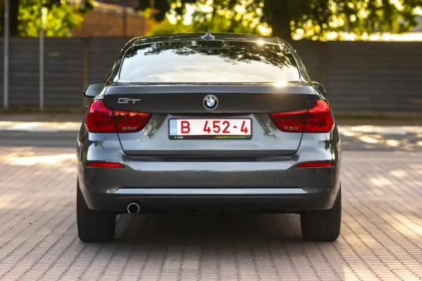 Pelēks BMW 318 2018 Jelgava, ar dzinēja tilpumu 2.00 L un nobraukumu 154 tūkst. km par 19990 €, foto 6 vietnē AUTOMOTO.COM.LV