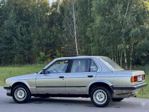Серый БМВ 318 1985 в Радвилишкис, объемом двигателя 1.80 л и пробегом 260 тыс. км за 3650 €, фото 6 на AUTOMOTO.COM.LV