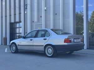 Grey BMW 318 1993 in Vilnius, with an engine capacity of 0.00 L and mileage of 97 thousand km for 3800 €, photo 7 on AUTOMOTO.COM.LV