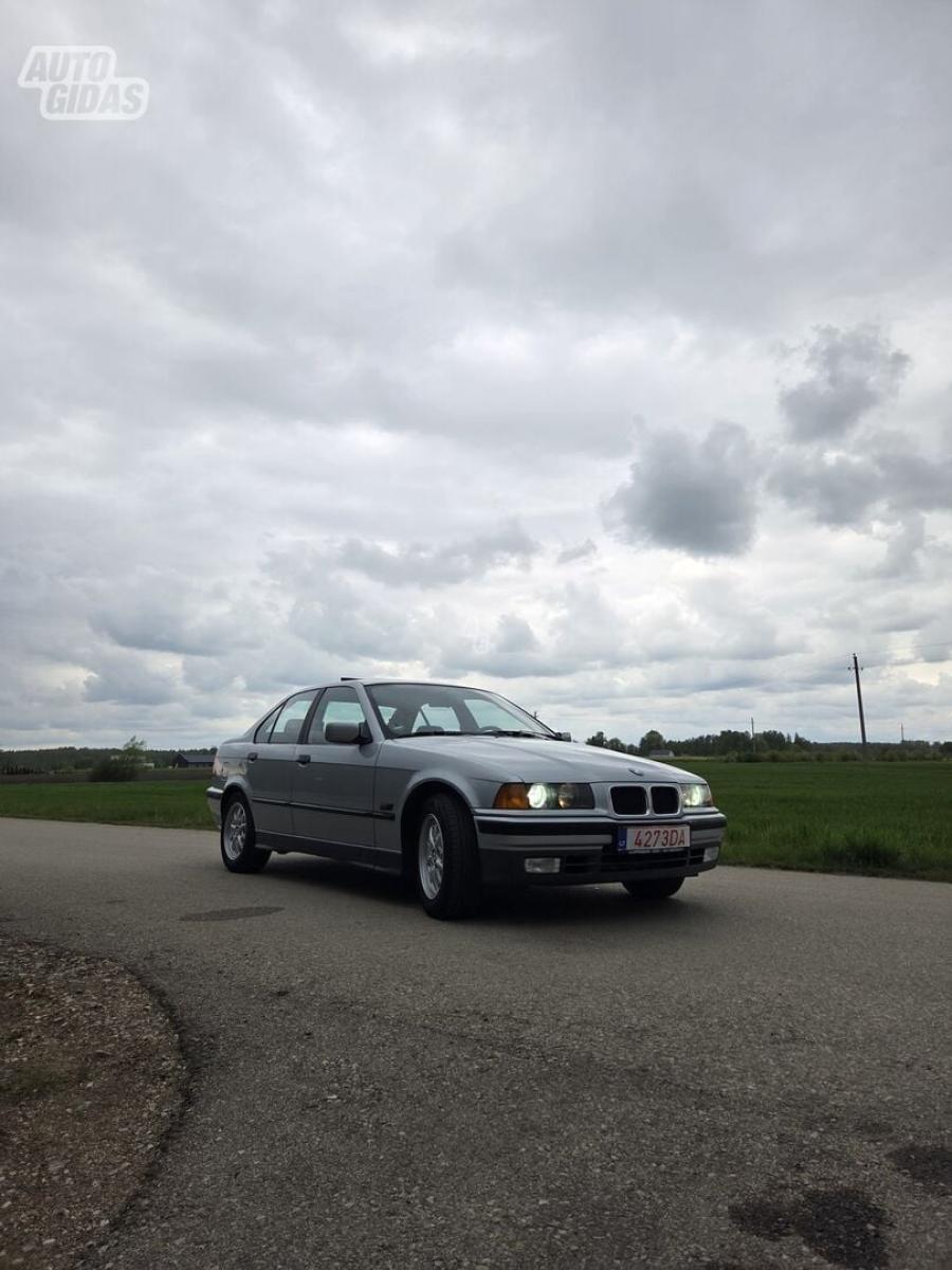 Pelēks BMW 318 1996 Marijampole, ar dzinēja tilpumu 1.80 L un nobraukumu 130 tūkst. km par 3600 €, foto 1 vietnē AUTOMOTO.COM.LV