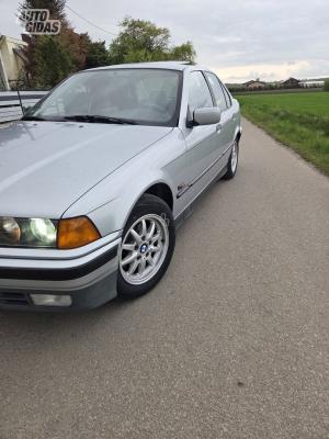 Pelēks BMW 318 1996 Marijampole, ar dzinēja tilpumu 1.80 L un nobraukumu 130 tūkst. km par 3600 €, foto 4 vietnē AUTOMOTO.COM.LV