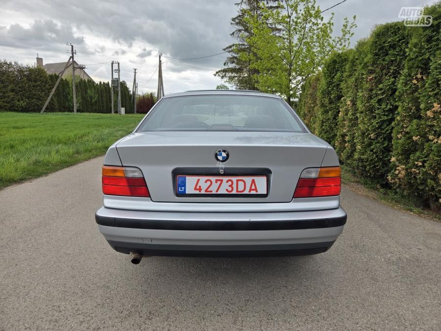 Pelēks BMW 318 1996 Marijampole, ar dzinēja tilpumu 1.80 L un nobraukumu 130 tūkst. km par 3600 €, foto 7 vietnē AUTOMOTO.COM.LV