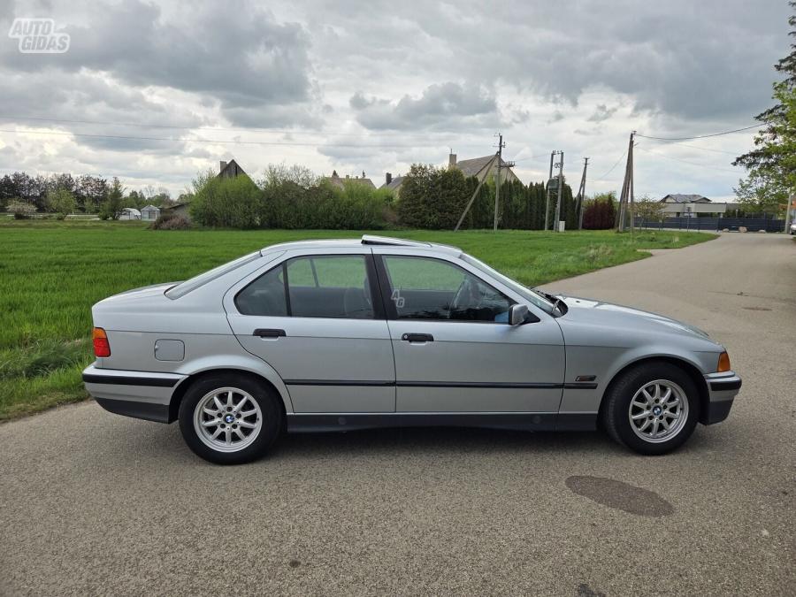 Pelēks BMW 318 1996 Marijampole, ar dzinēja tilpumu 1.80 L un nobraukumu 130 tūkst. km par 3600 €, foto 9 vietnē AUTOMOTO.COM.LV