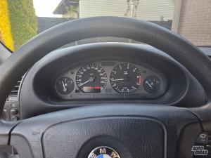 Pelēks BMW 318 1996 Marijampole, ar dzinēja tilpumu 1.80 L un nobraukumu 130 tūkst. km par 3600 €, foto 14 vietnē AUTOMOTO.COM.LV