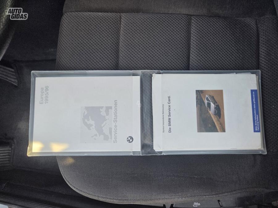 Pelēks BMW 318 1996 Marijampole, ar dzinēja tilpumu 1.80 L un nobraukumu 130 tūkst. km par 3600 €, foto 15 vietnē AUTOMOTO.COM.LV