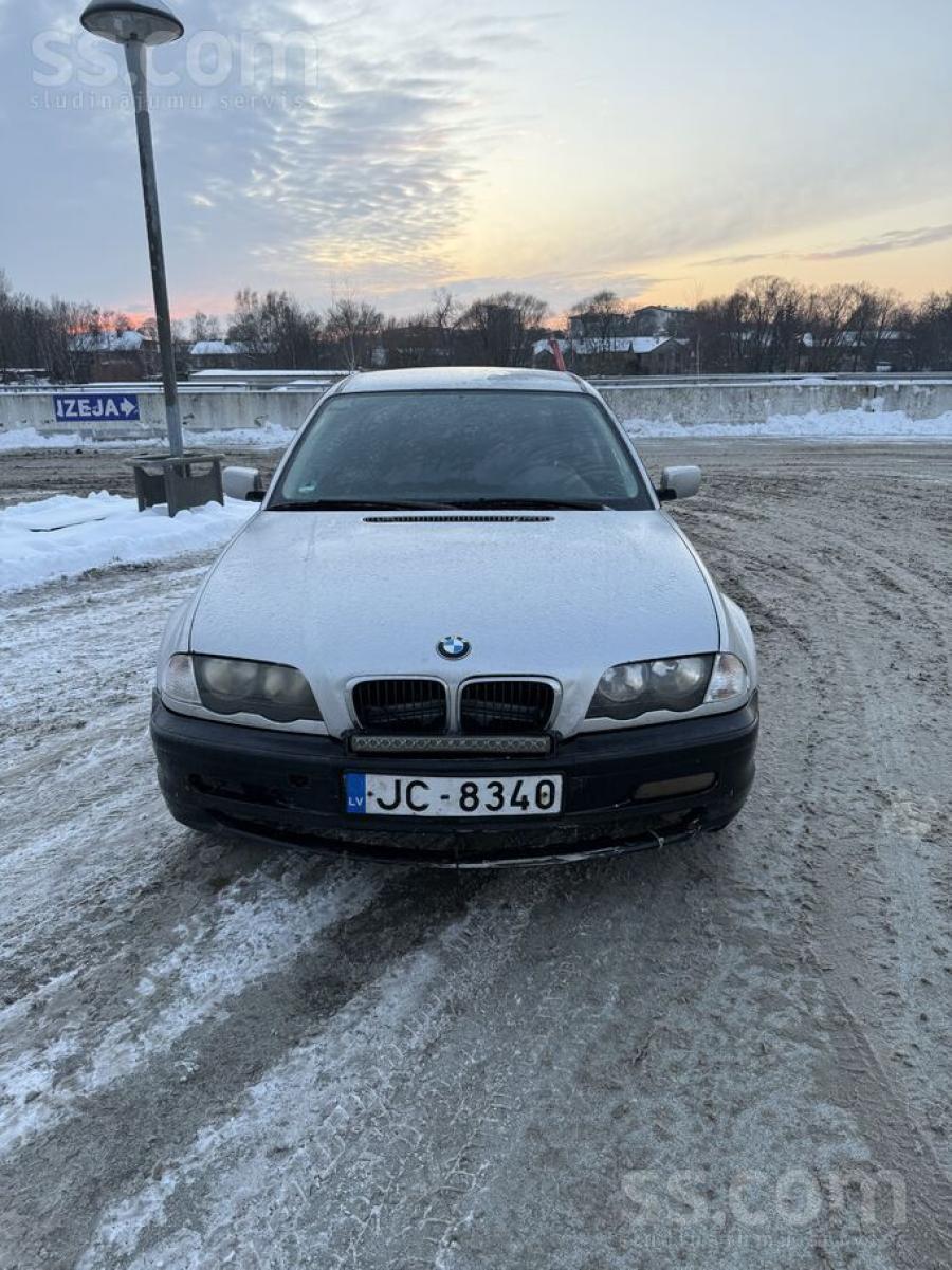 Grey BMW 318 1998 in Riga, with an engine capacity of 1.80 L and mileage of 328 thousand km for 1300 €, photo 1 on AUTOMOTO.COM.LV