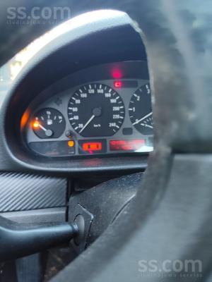 Pelēks BMW 318 1998 Ventspils, ar dzinēja tilpumu 1.60 L un nobraukumu 405 tūkst. km par 500 €, foto 8 vietnē AUTOMOTO.COM.LV