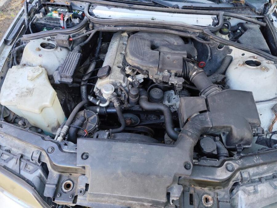 Pelēks BMW 318 1998 Ventspils, ar dzinēja tilpumu 1.60 L un nobraukumu 405 tūkst. km par 500 €, foto 11 vietnē AUTOMOTO.COM.LV