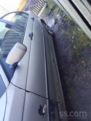 Pelēks BMW 318 1998 Ventspils, ar dzinēja tilpumu 1.60 L un nobraukumu 405 tūkst. km par 500 €, foto 12 vietnē AUTOMOTO.COM.LV