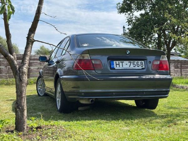 Pelēks BMW 318 2001 Rīga, ar dzinēja tilpumu 1.90 L un nobraukumu 247 tūkst. km par 2000 €, foto 5 vietnē AUTOMOTO.COM.LV