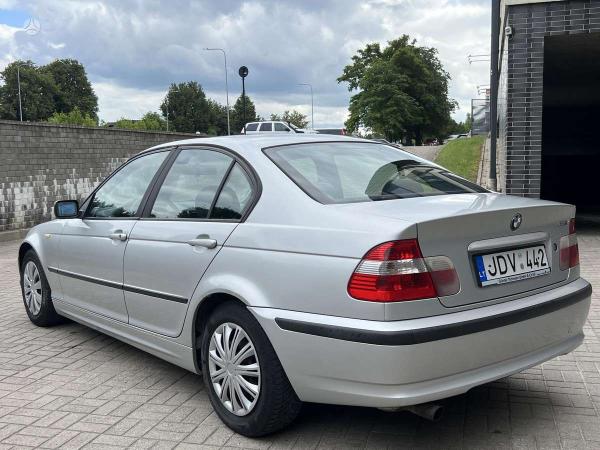 Pelēks BMW 318 2001 Viļņa, ar dzinēja tilpumu 2.00 L un nobraukumu 238 tūkst. km par 950 €, foto 4 vietnē AUTOMOTO.COM.LV