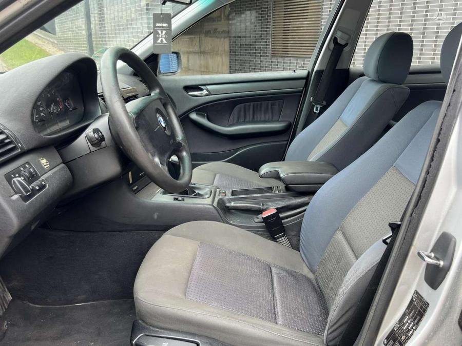 Grey BMW 318 2001 in Vilnius, with an engine capacity of 2.00 L and mileage of 238 thousand km for 950 €, photo 9 on AUTOMOTO.COM.LV