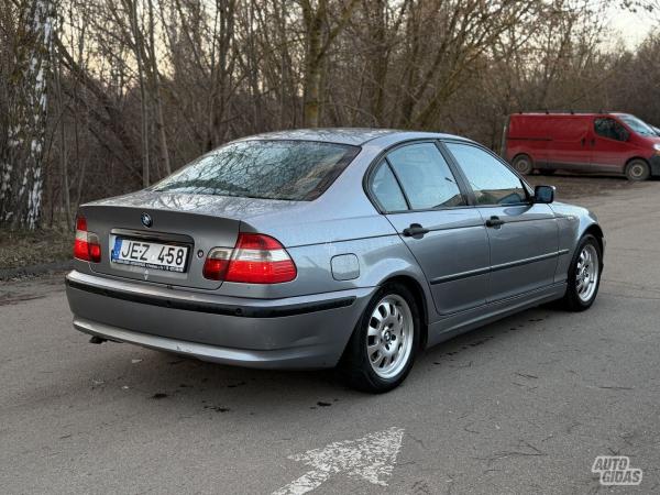 Grey BMW 318 2003 in Siauliai, with an engine capacity of 2.00 L and mileage of 330 thousand km for 1250 €, photo 4 on AUTOMOTO.COM.LV