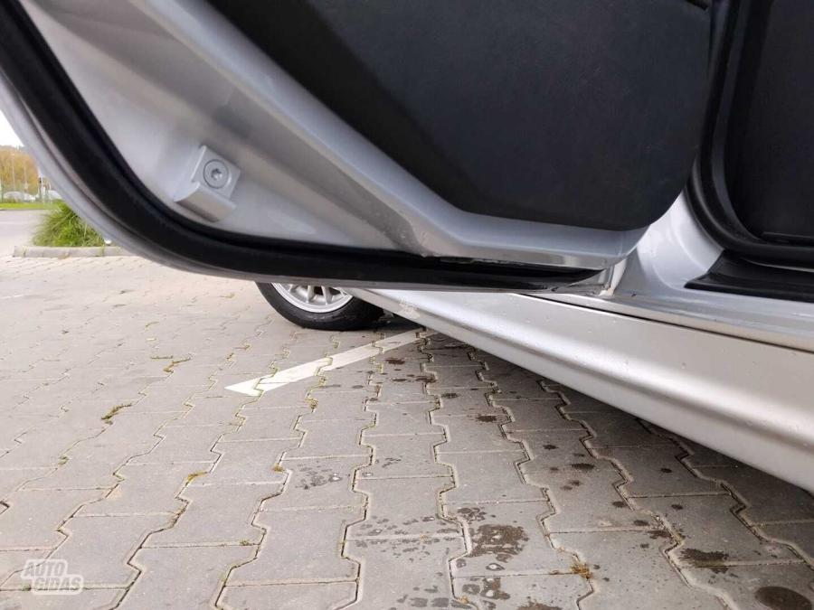 Pelēks BMW 318 2003 Viļņa, ar dzinēja tilpumu 2.00 L un nobraukumu 235 tūkst. km par 1999 €, foto 10 vietnē AUTOMOTO.COM.LV