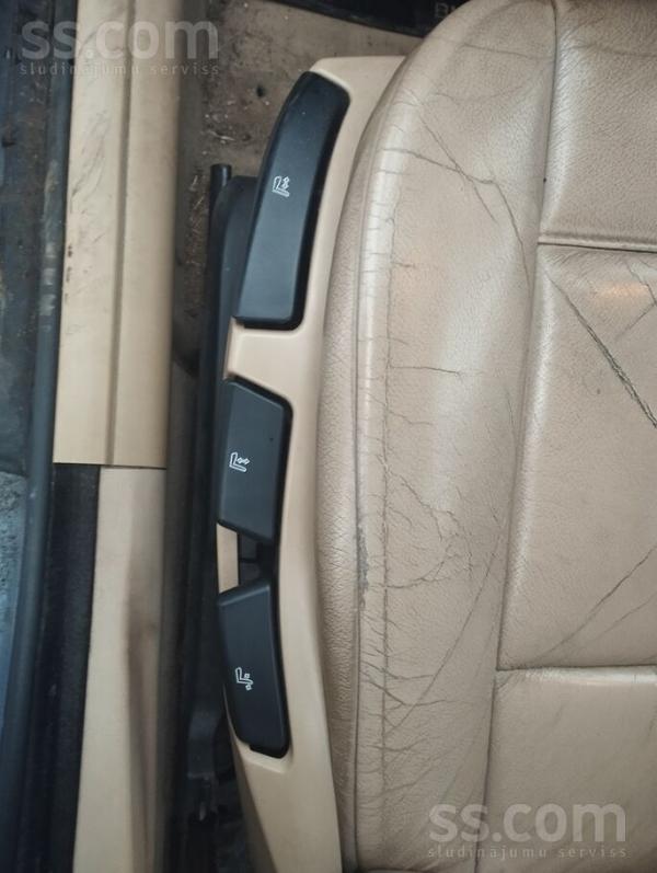 Pelēks BMW 318 2004 Rīga, ar dzinēja tilpumu 2.00 L un nobraukumu 231 tūkst. km par 1900 €, foto 7 vietnē AUTOMOTO.COM.LV