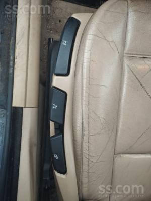 Grey BMW 318 2004 in Riga, with an engine capacity of 2.00 L and mileage of 231 thousand km for 1900 €, photo 8 on AUTOMOTO.COM.LV